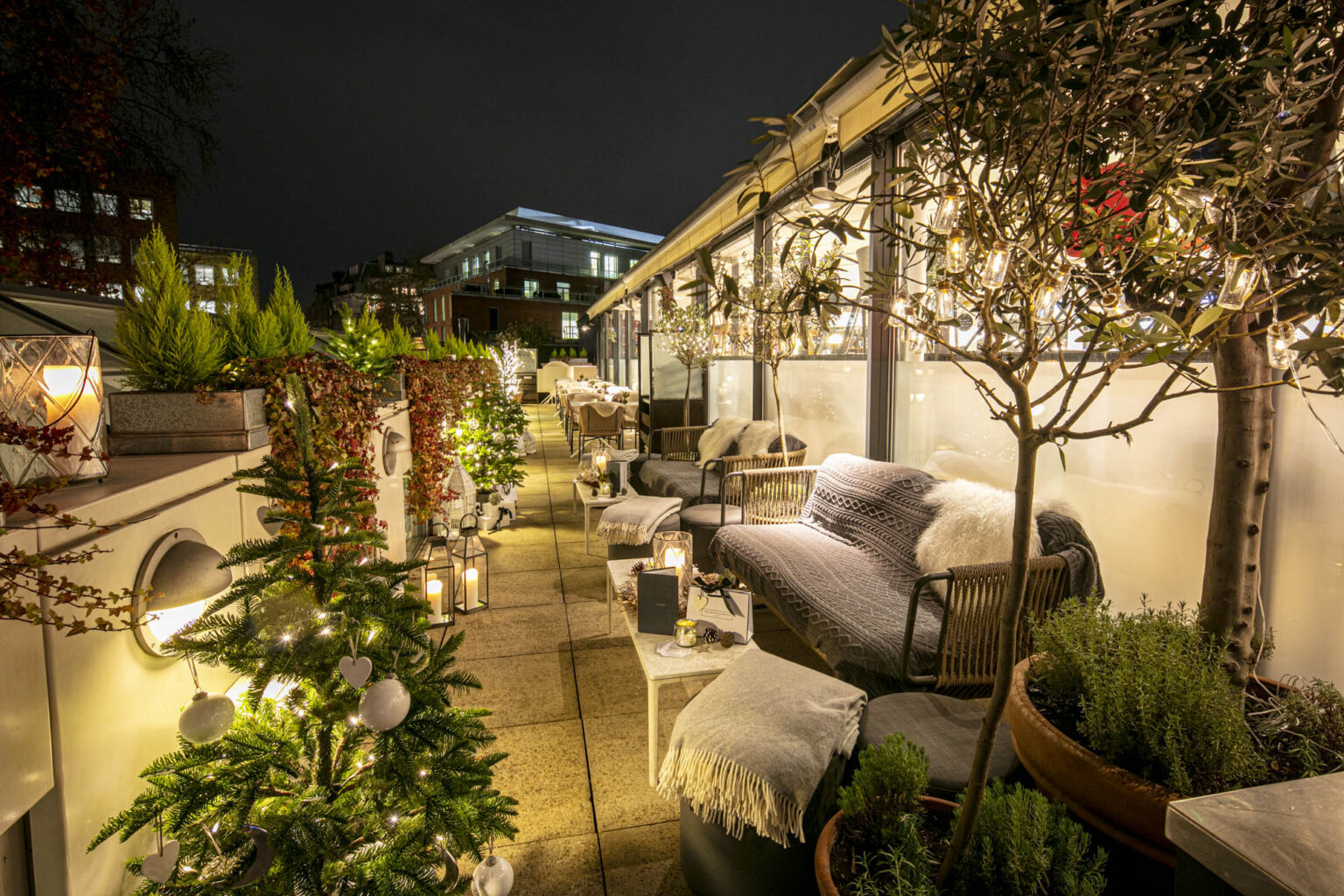 Cosy Winter Terraces in London - One Way One World Travel Blog